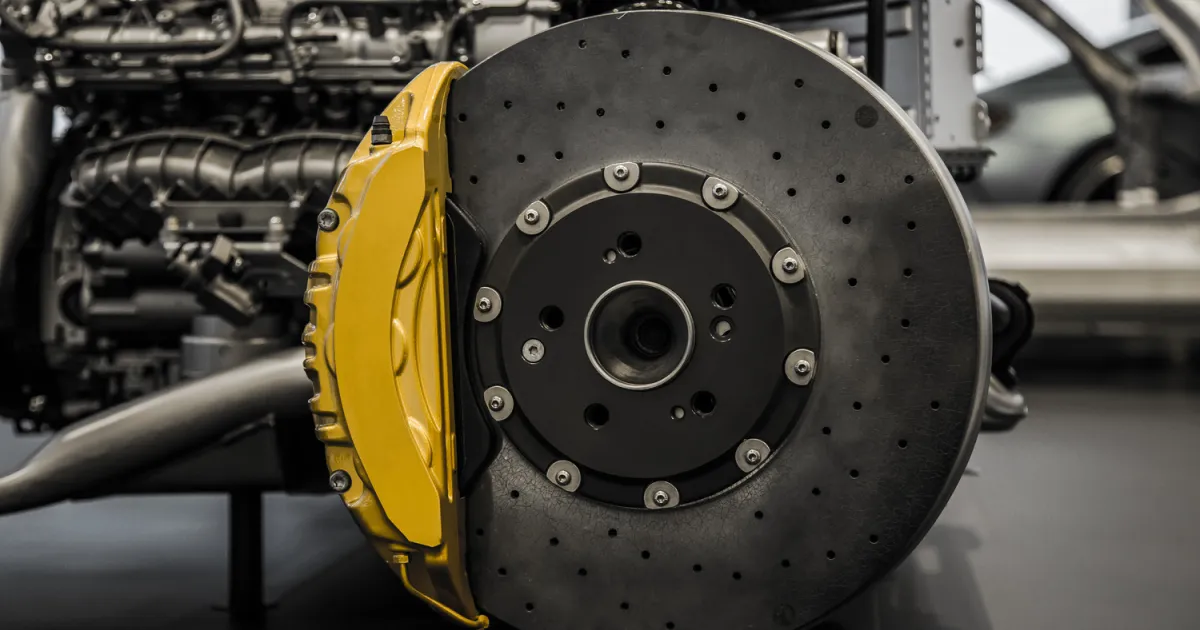 Étrier : Qu'est-ce que c'est et quel est son rôle ? - DailyDriven