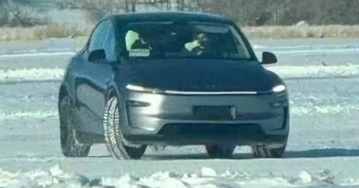 Noul Tesla Model Y : SUV-ul a fost surprins fără camuflaj - DailyDriven