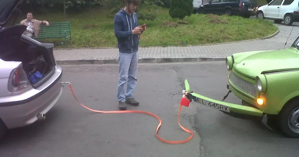 La méthode correcte pour remorquer un véhicule - DailyDriven