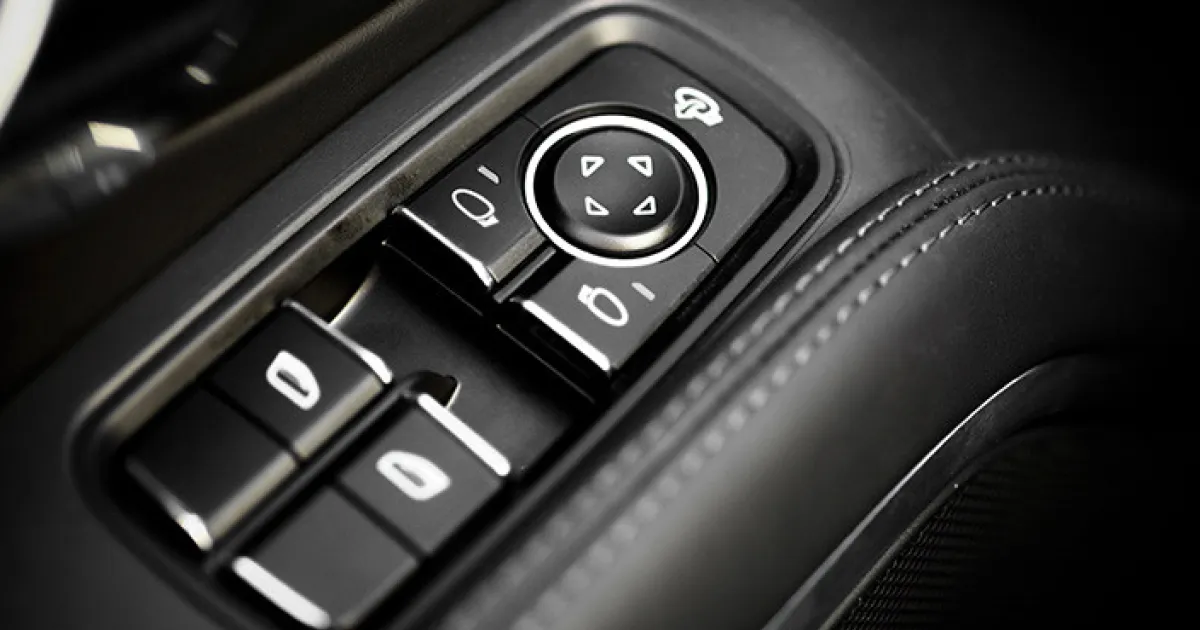 Electric window regulator: failure symptoms and replacement costs ...