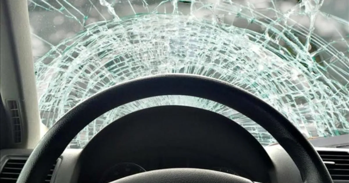 Why car windows shatter into small pieces and how tempered glass works ...